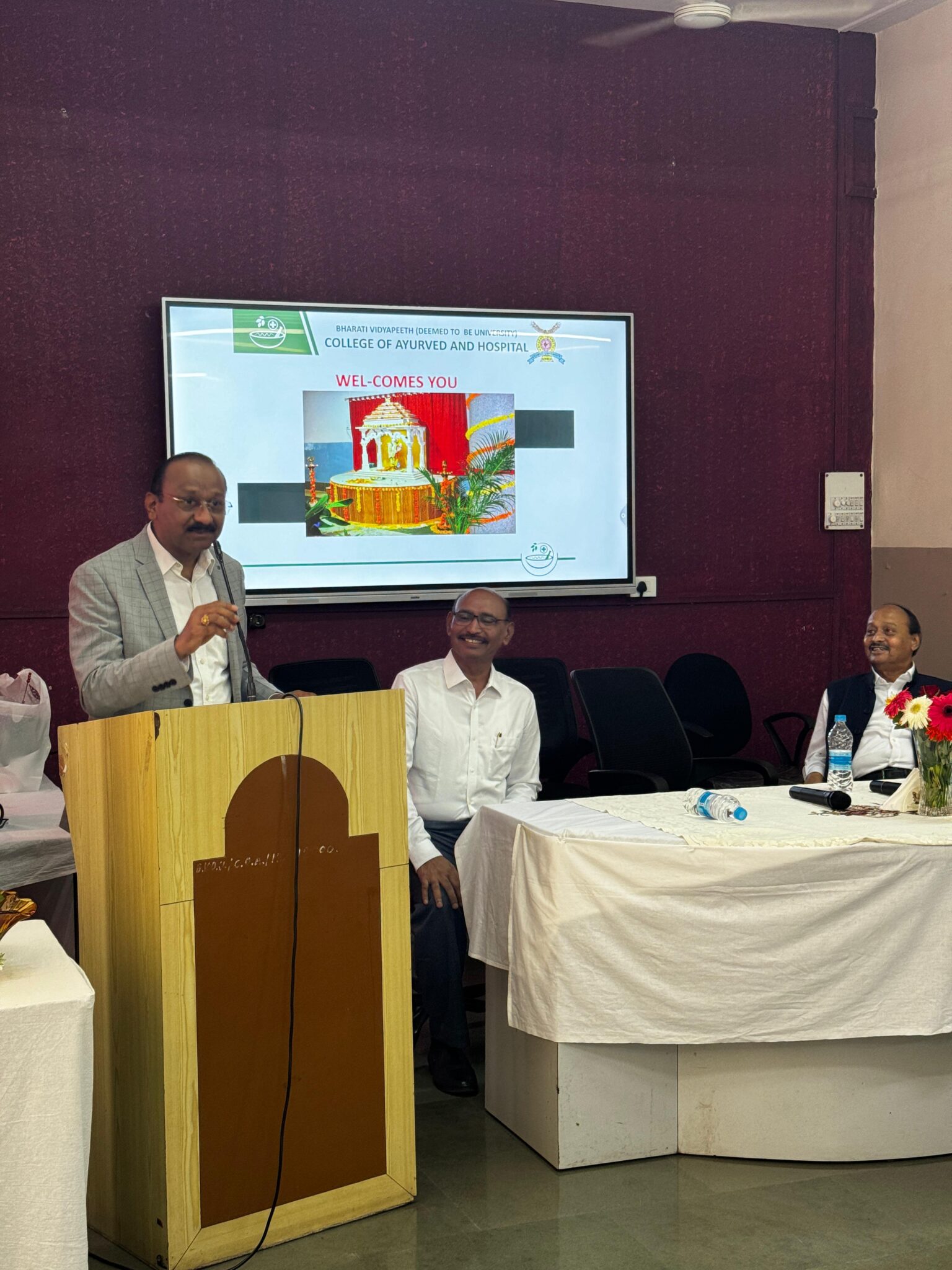 Visit of Vaidya Yogesh Bendale at Bharati Vidyapeeth’s College of ...